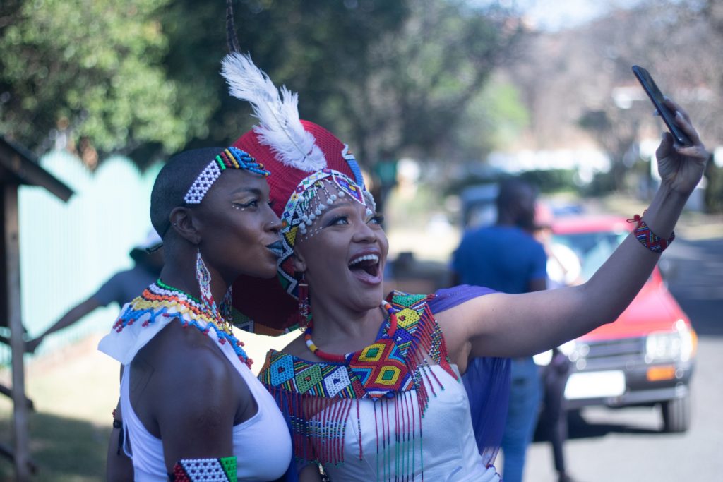 Nambitha Ben-Mazwi | Film-Rezensionen.de