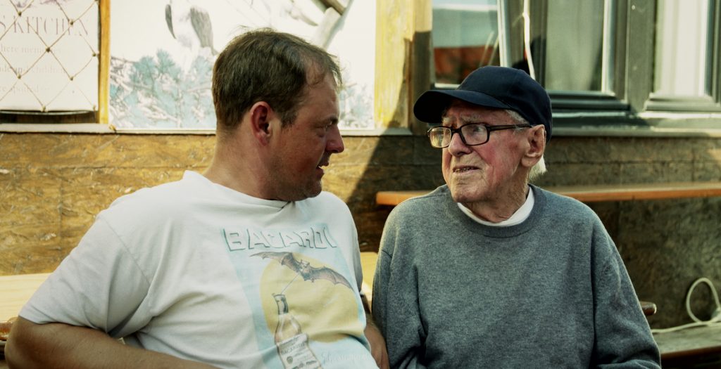 B12 Szene 1 | Film-Rezensionen.de