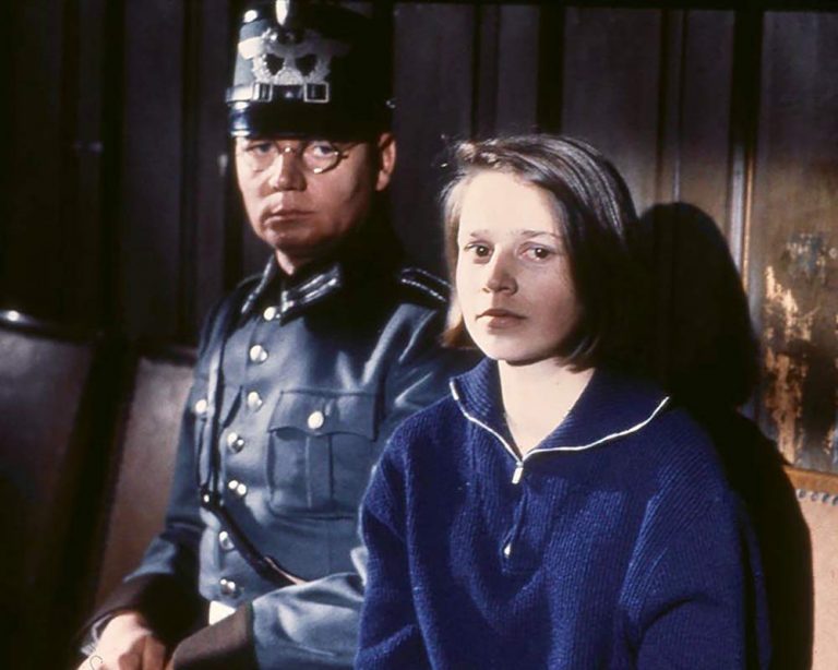 Die weisse Rose Szene 2 | Film-Rezensionen.de Die weisse Rose Szene 2 | Film-Rezensionen.de