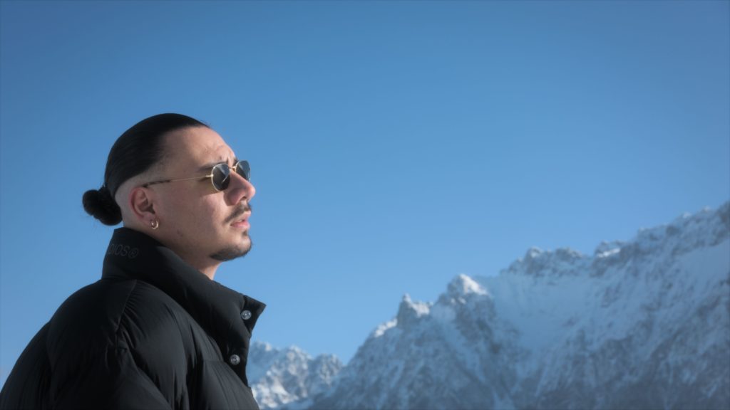 Apache bleibt gleich | Film-Rezensionen.de