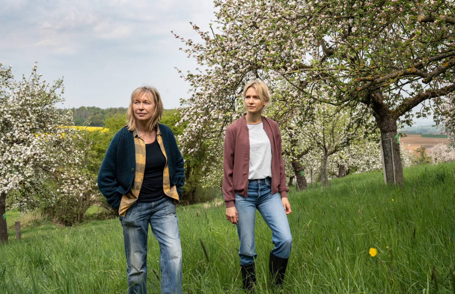 Unterm Apfelbaum: Einsturzgefährdet | Film-Rezensionen.de