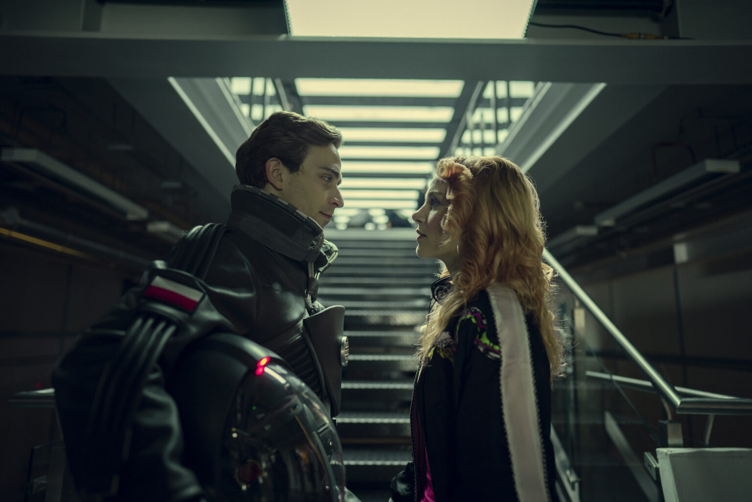 Ein Maedchen und ein Kosmonaut Staffel 1 Frontpage | Film-Rezensionen.de