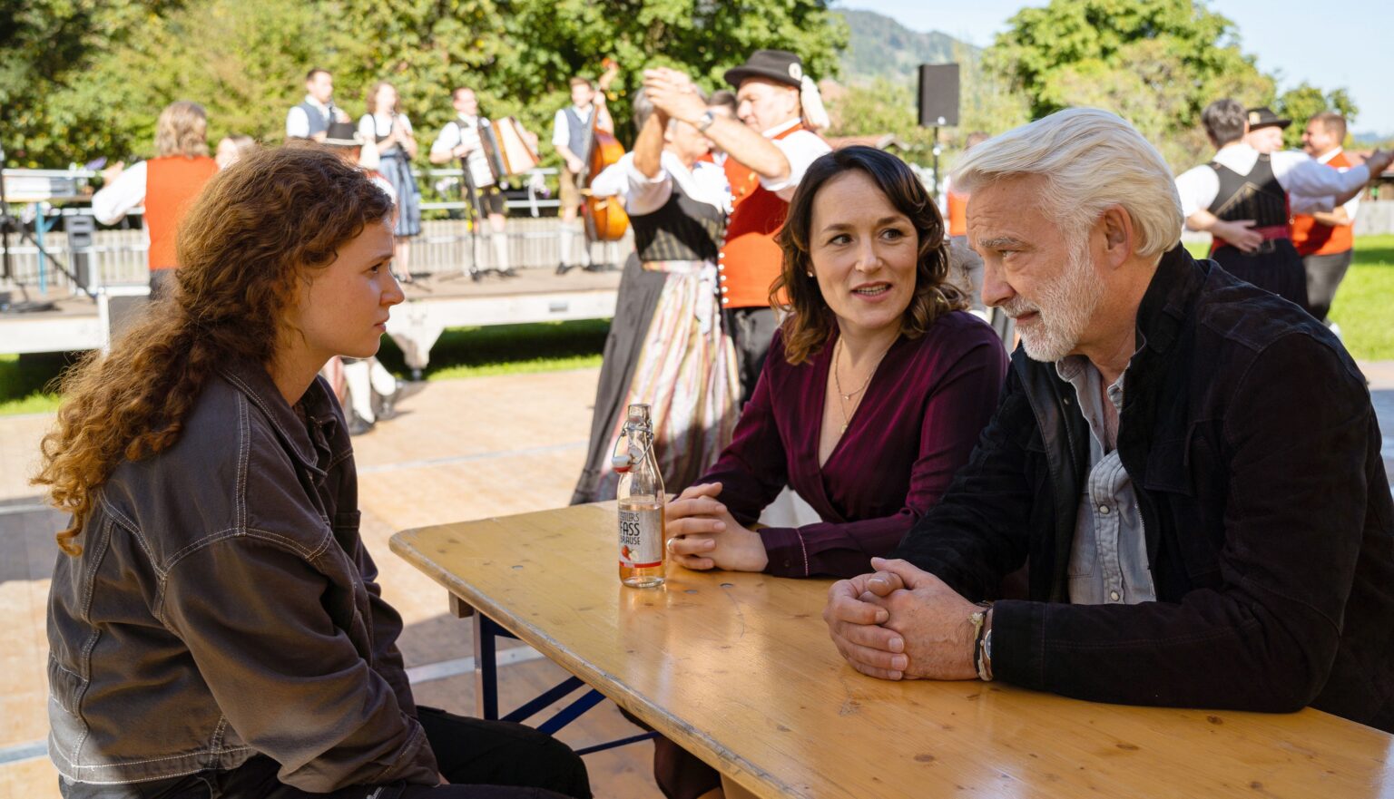 Daheim in den Bergen – Alte Pfade – Neue Wege | Film-Rezensionen.de