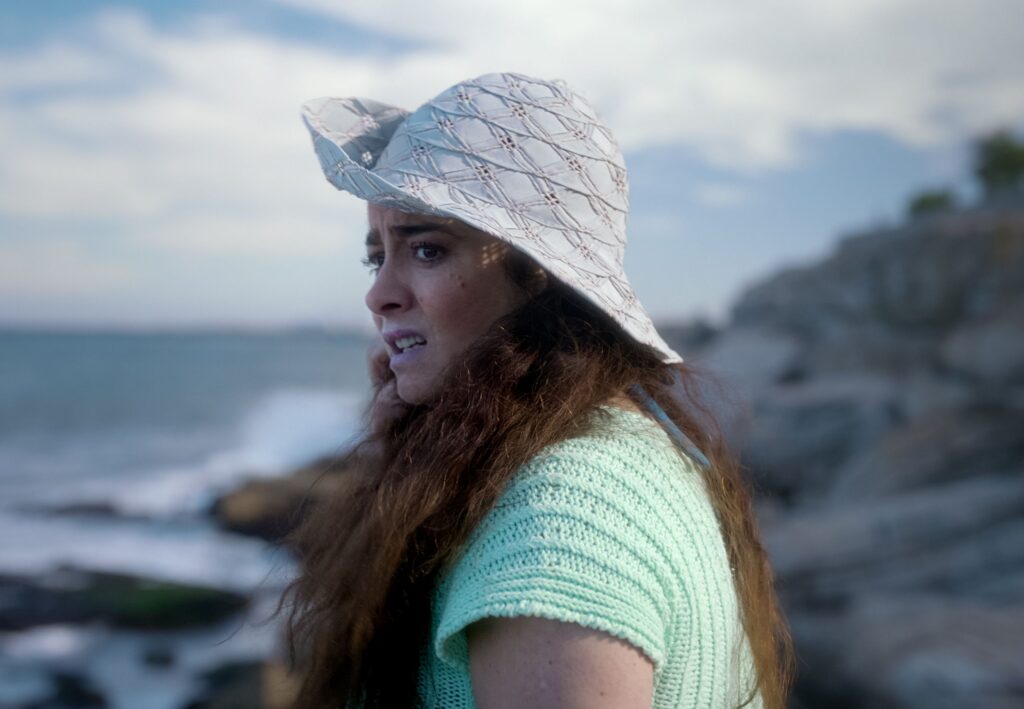 Elena Sabe. Erica Rivas as Rita in Elena Sabe. Cr. Courtesy of Netflix ...