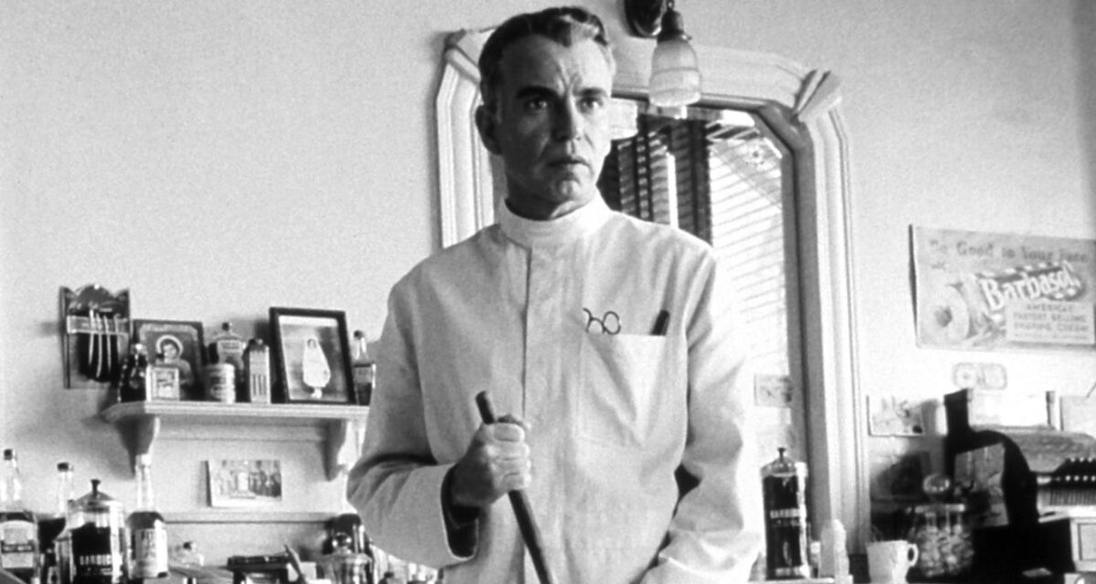 Der unauffällige Mr. Crane – The Man Who Wasn’t There | Film-Rezensionen.de