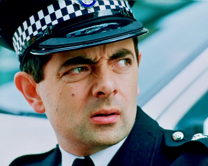 Inspektor Fowler – Härter als die Polizei erlaubt | Film-Rezensionen.de