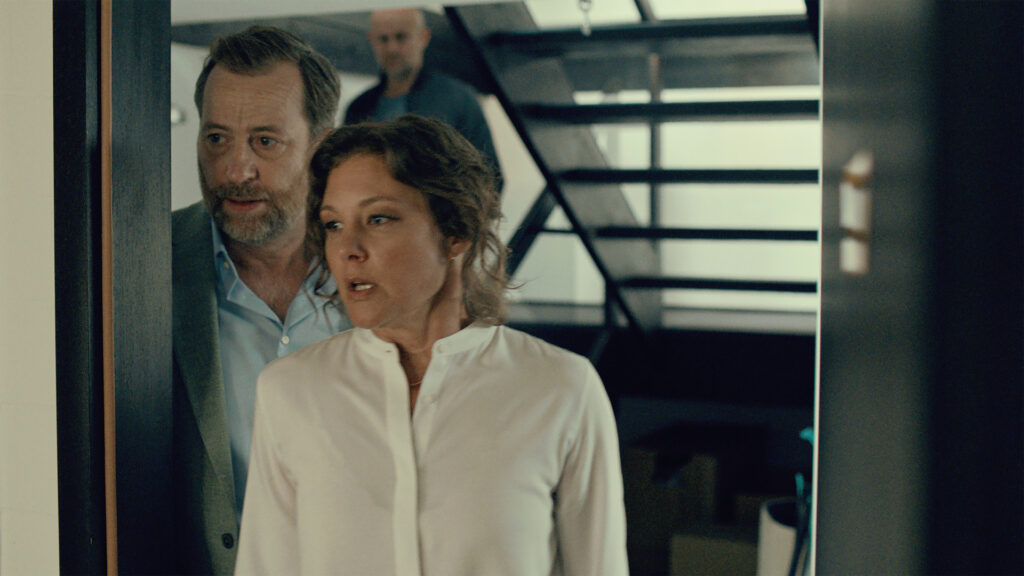 Jenseits der Spree Invasion | Film-Rezensionen.de