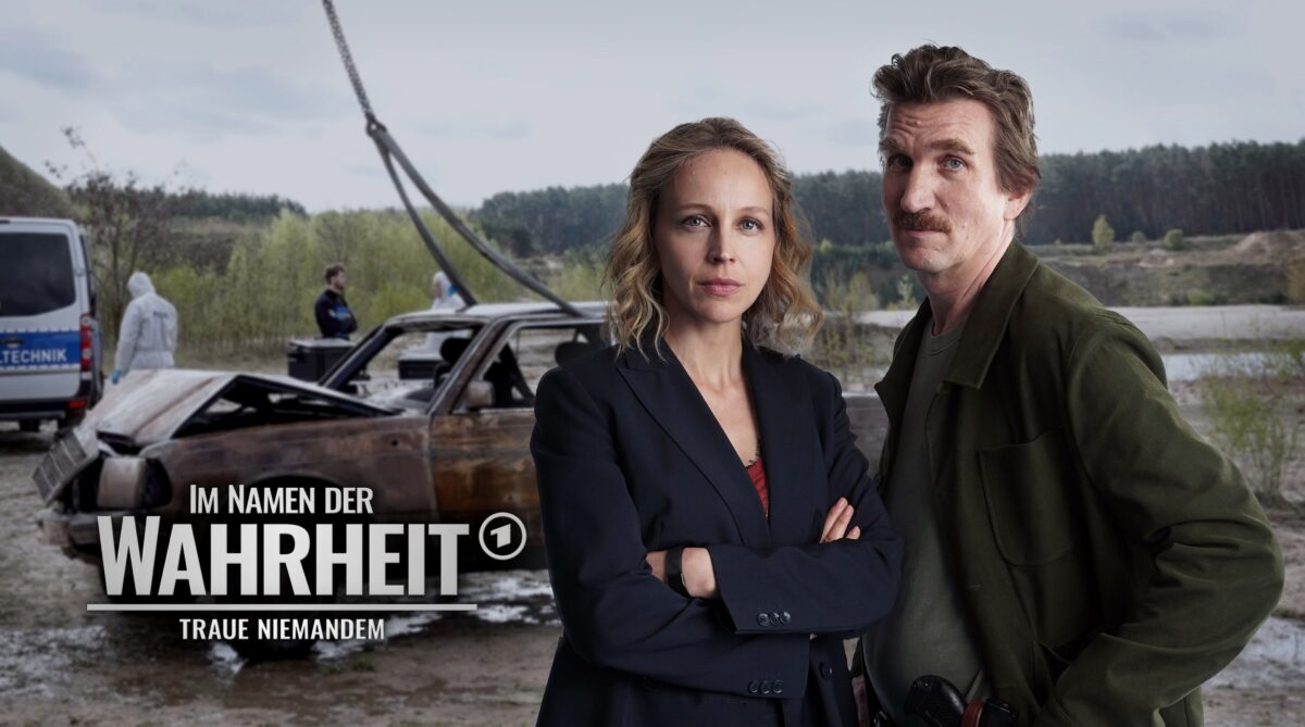 Im Namen der Wahrheit: Traue Niemandem | Film-Rezensionen.de