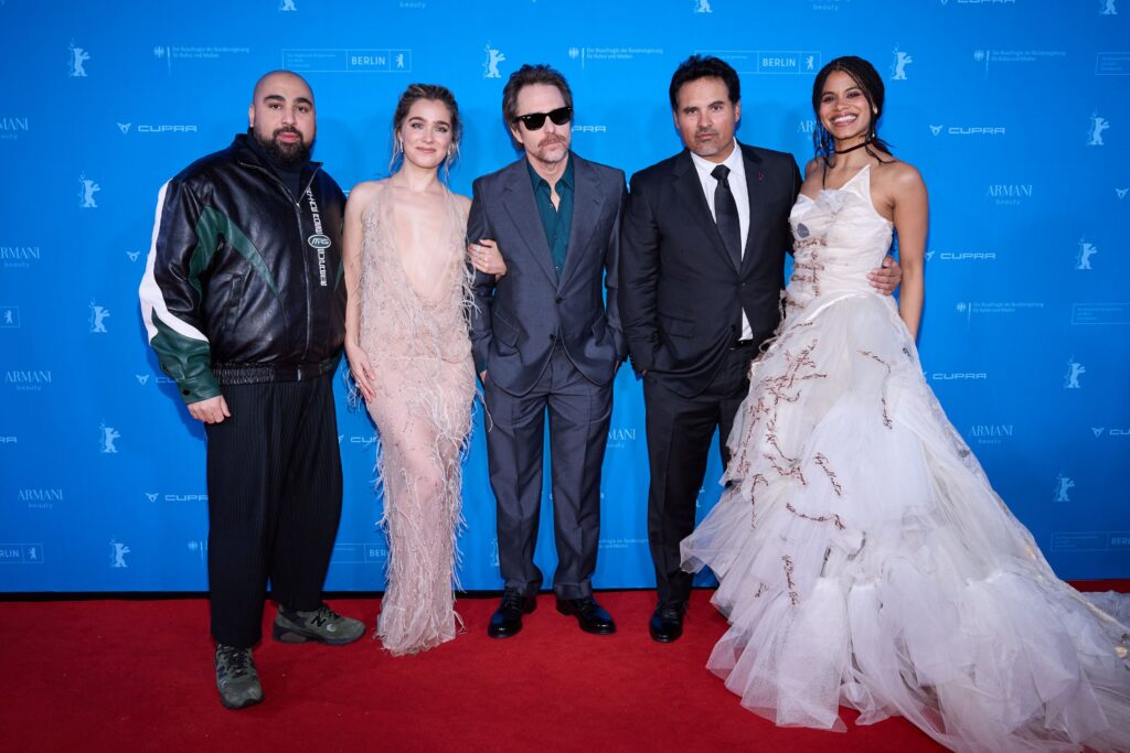 Sam Rockwell / Michael Peña / Asim Chaudhry [Interview] | Film ...